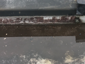 印旛郡栄町安食にて陸屋根からの雨漏りをウレタン防水工事で解決しました | 雨漏り修理のアメピタ！